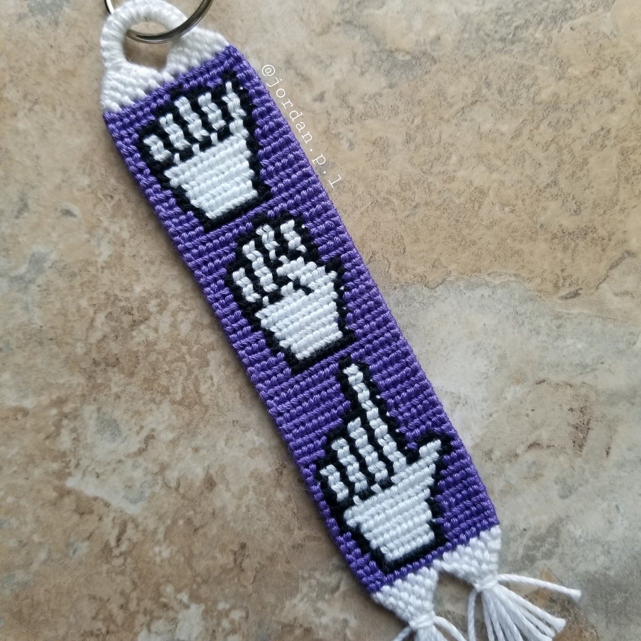 Alpha pattern #38993 | BraceletBook