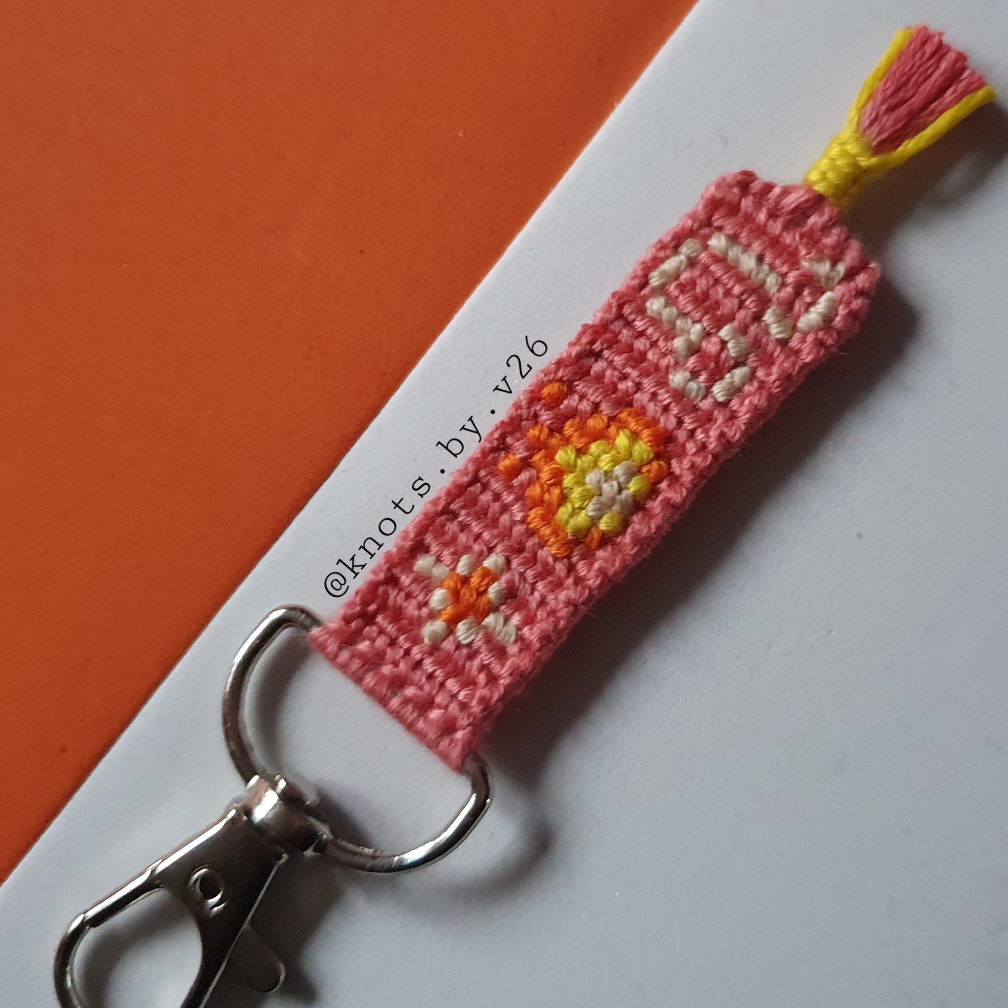 Alpha pattern #39072 | BraceletBook