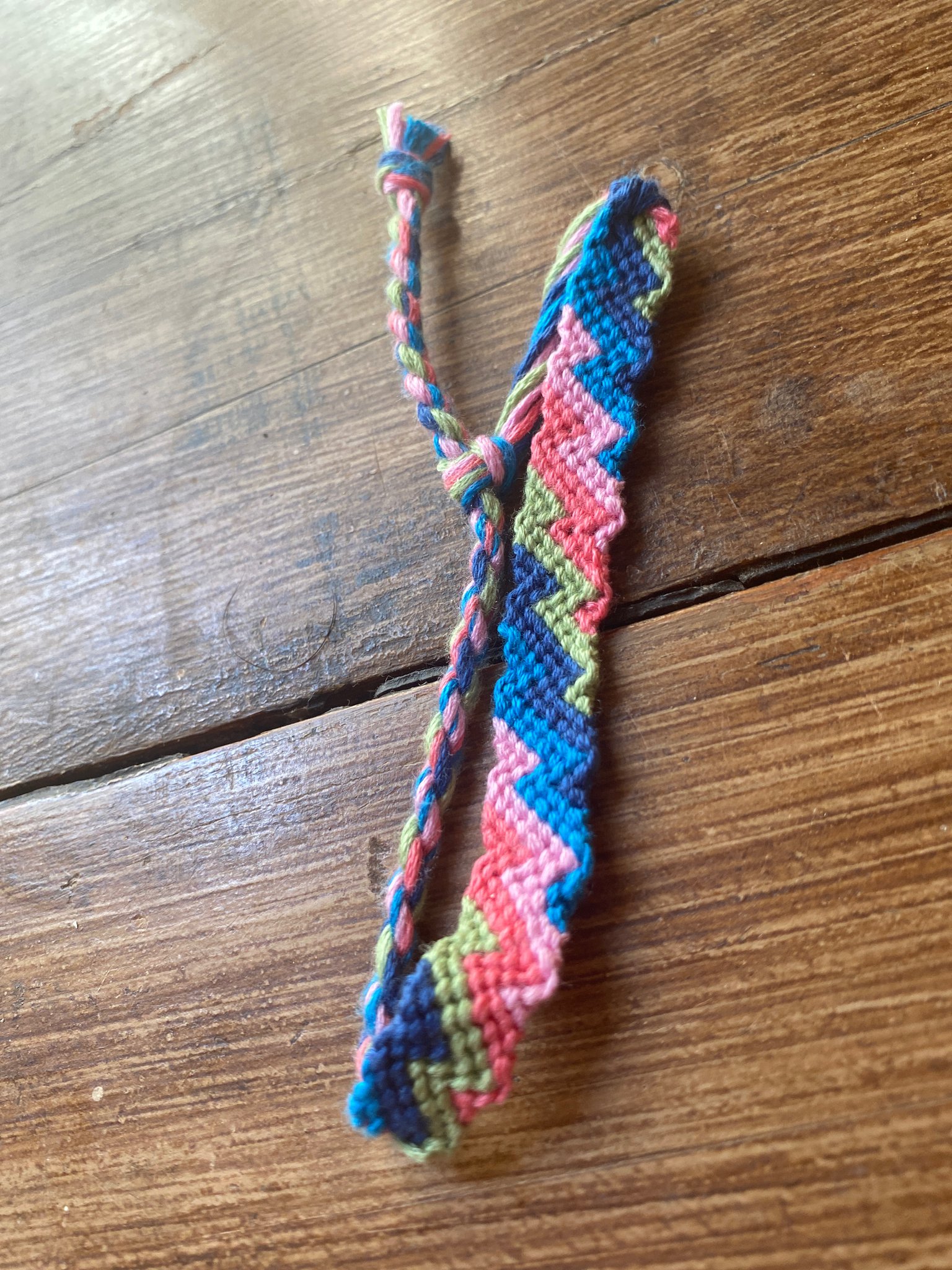 Normal pattern #25381 | BraceletBook