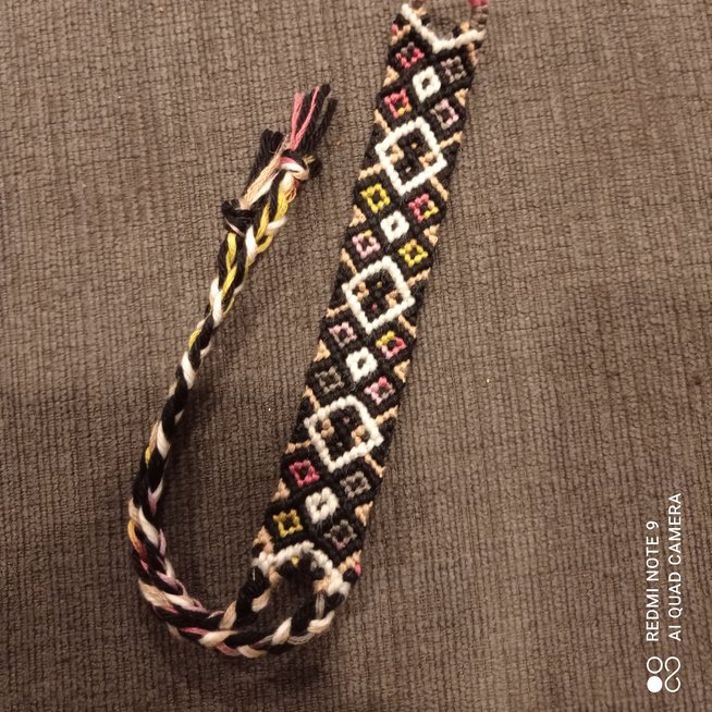 Photos page 4 | BraceletBook