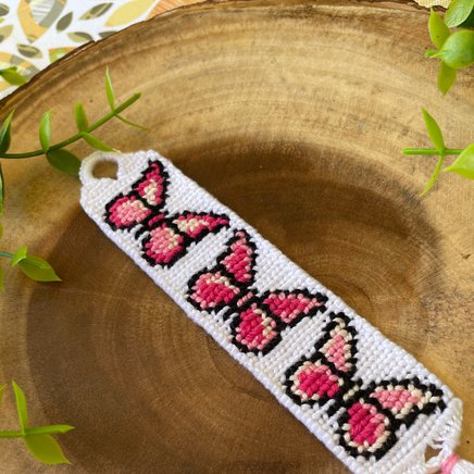 Alpha pattern #23134 variation #57400 | BraceletBook