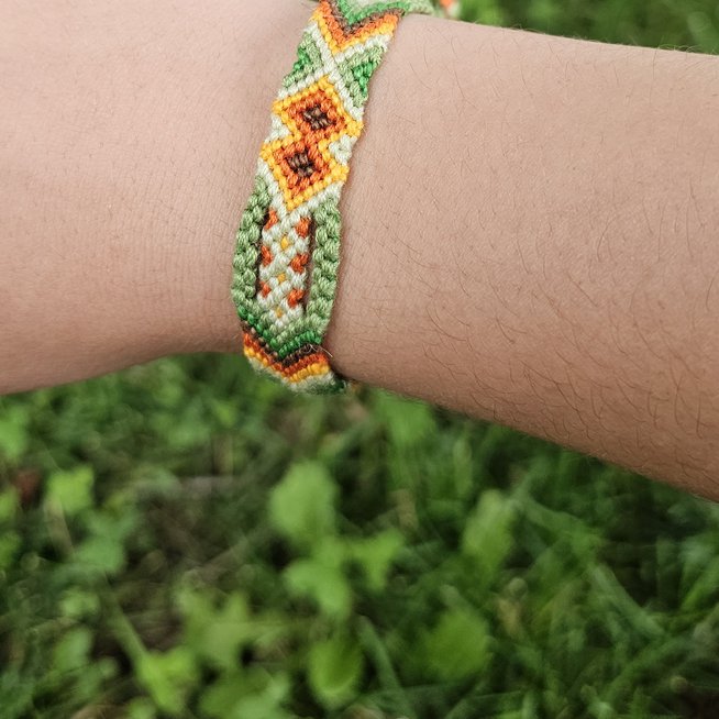 Photos of #28009 | BraceletBook