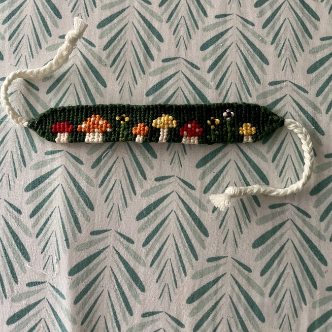 Alpha pattern #60923 variation #125060 | BraceletBook