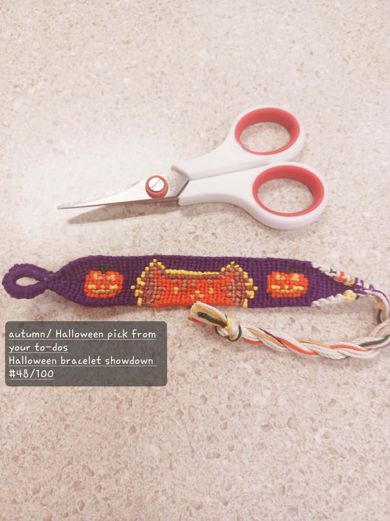 Alpha Pattern 155275 Braceletbook