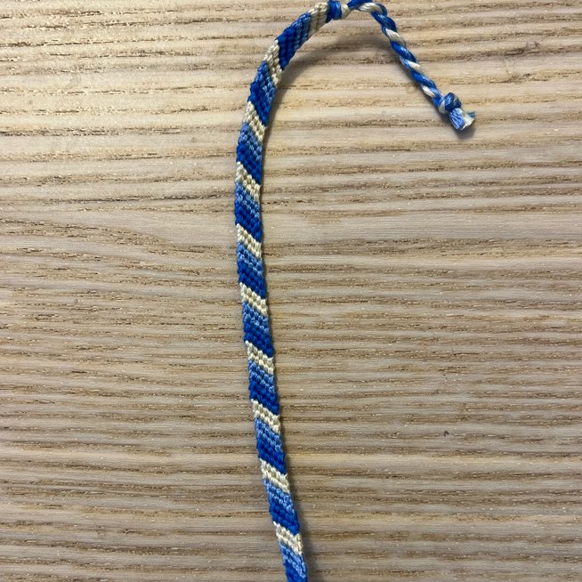 Normal pattern #1 variation #33 | BraceletBook