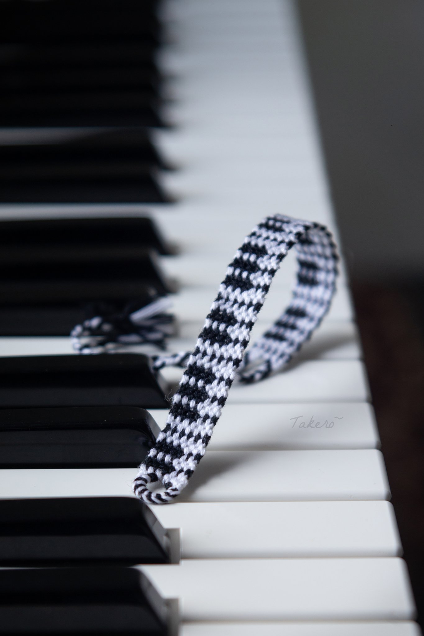 piano bracelet tutorial