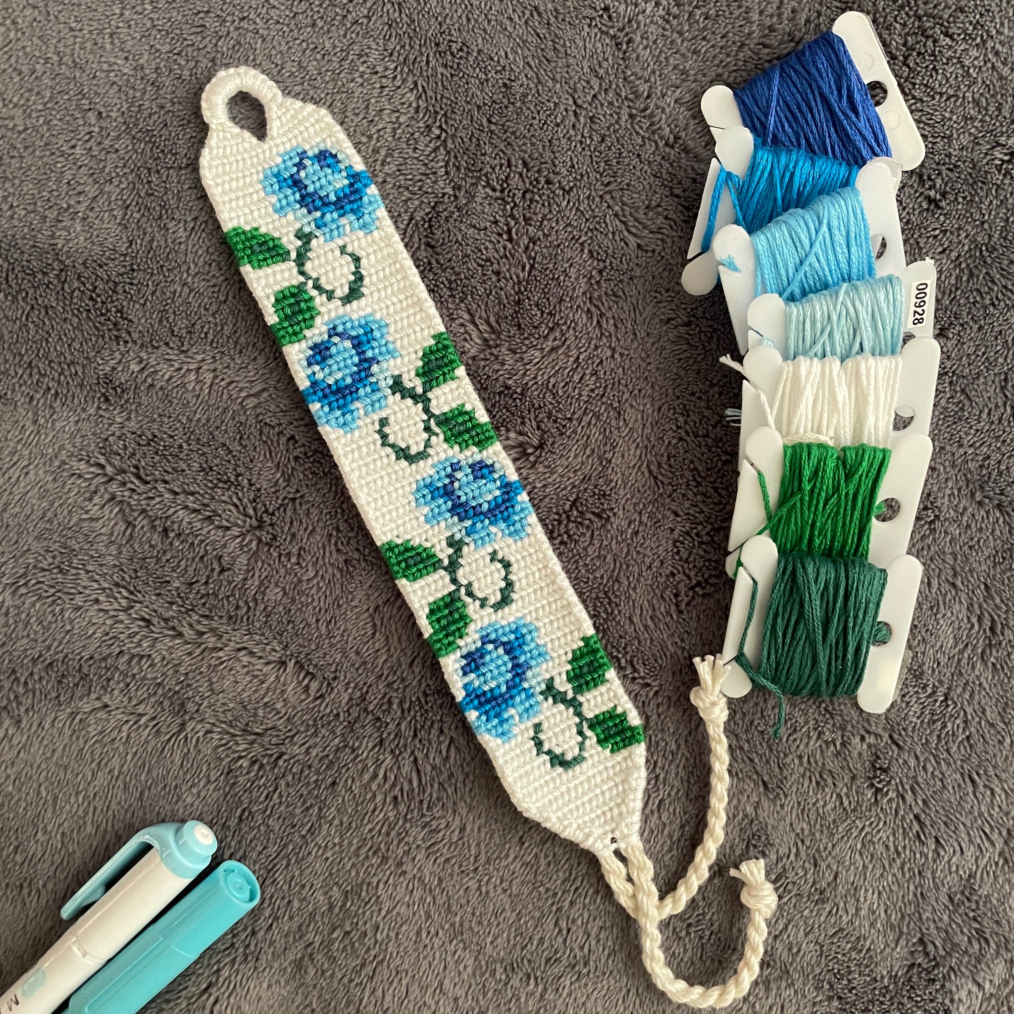 Alpha pattern #25378 | BraceletBook