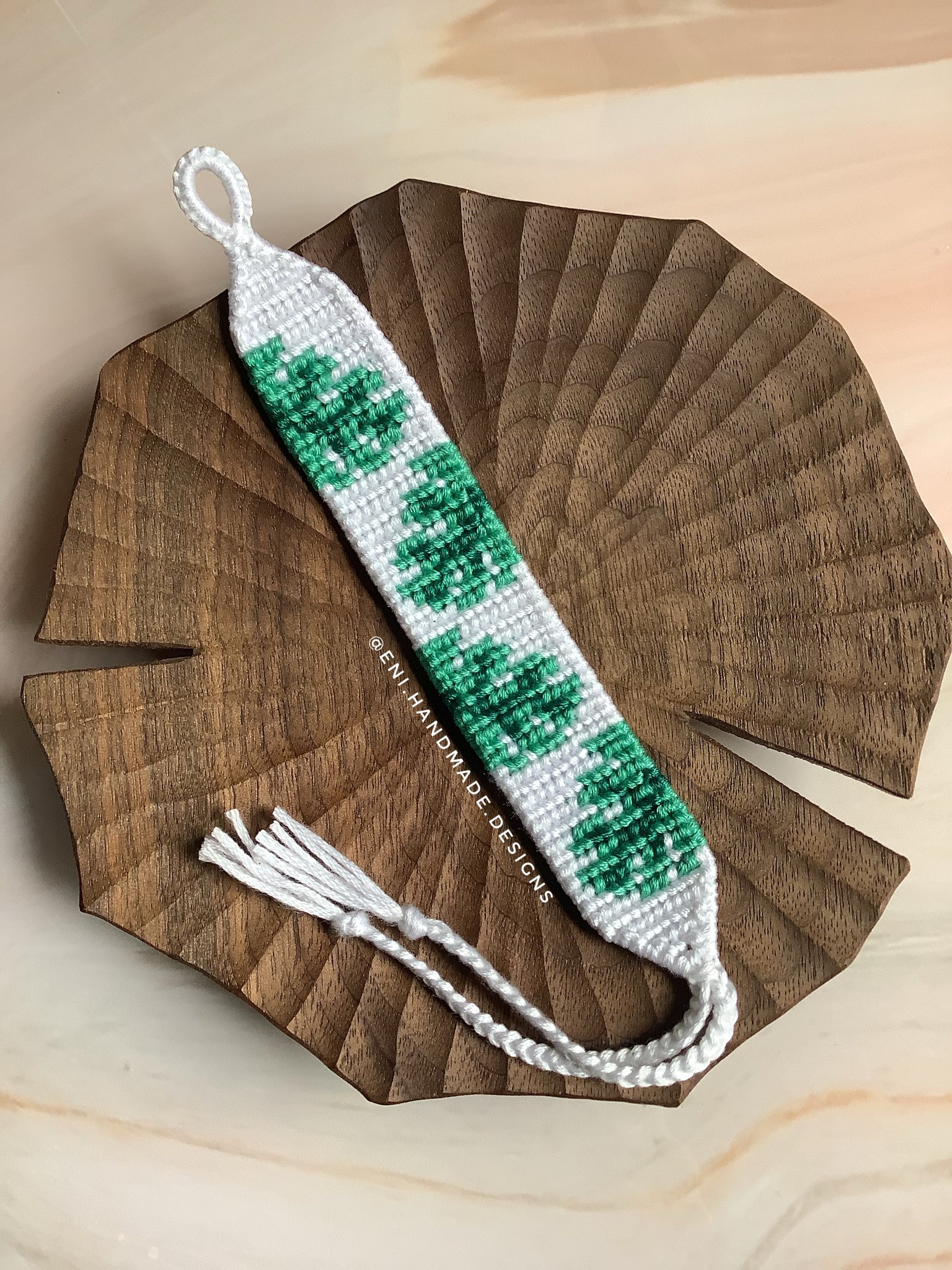 Alpha pattern #57405 | BraceletBook