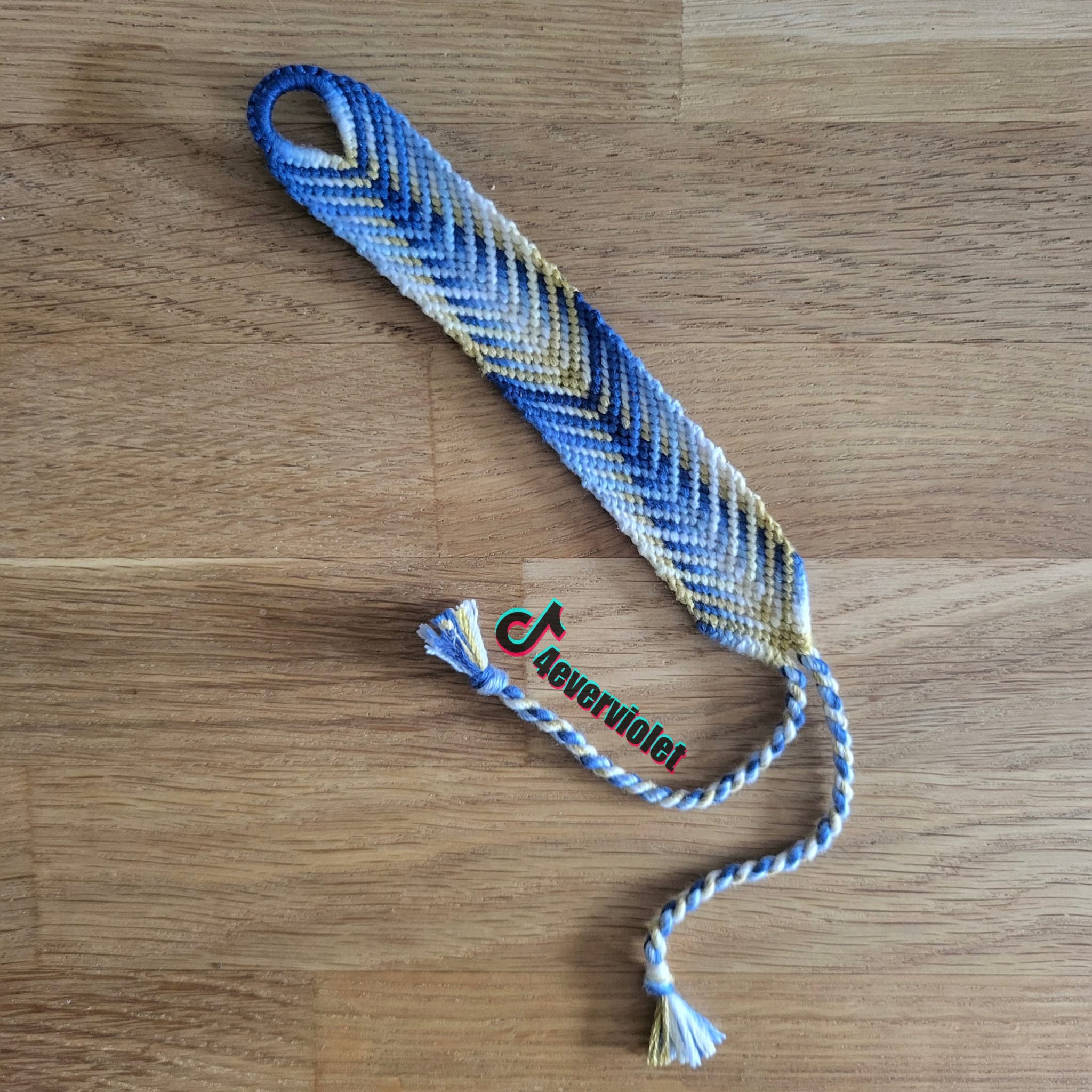 Normal pattern #7954 | BraceletBook