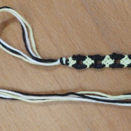 Photos of #76616 page 4 | BraceletBook