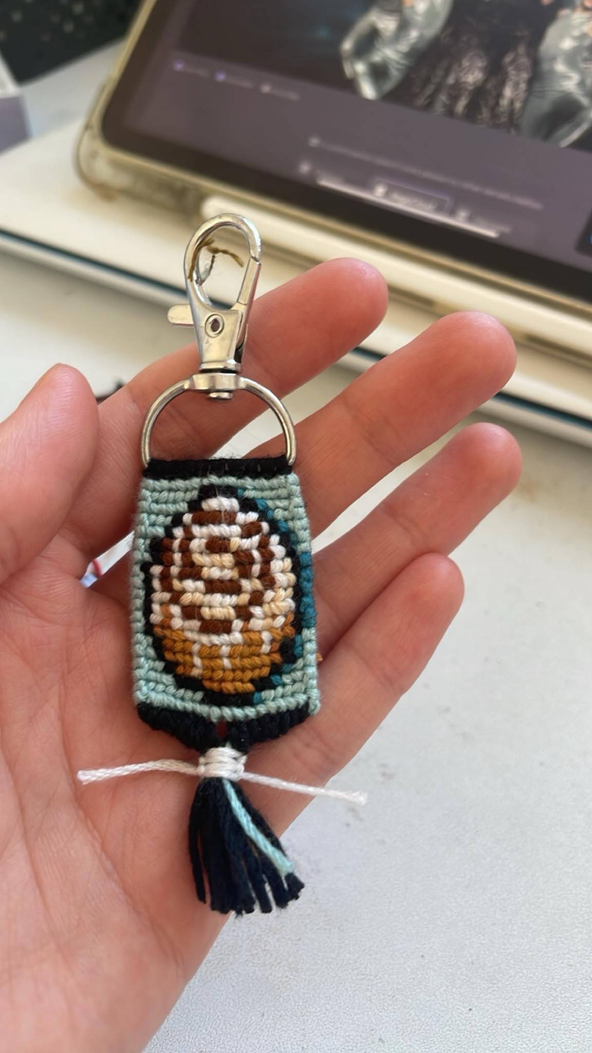 Alpha pattern #171929 | BraceletBook