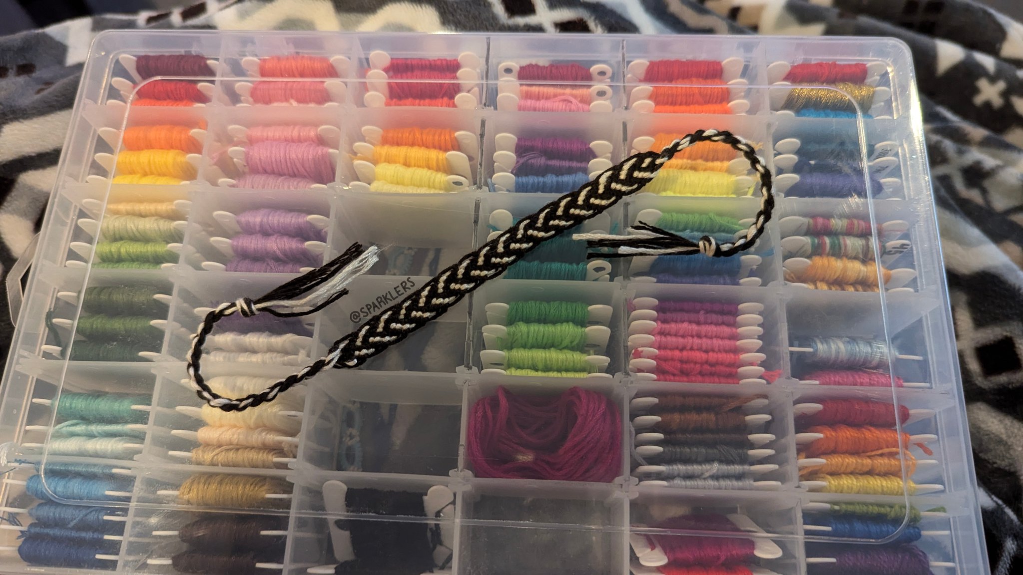 Normal pattern #21987 | BraceletBook