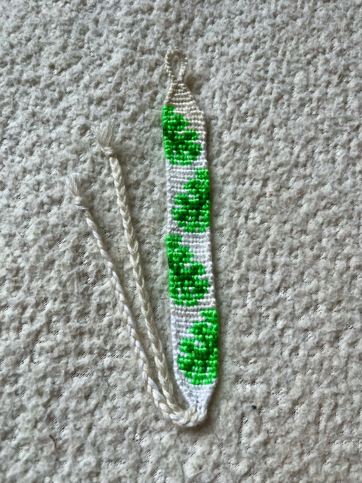 Alpha pattern #57405 | BraceletBook