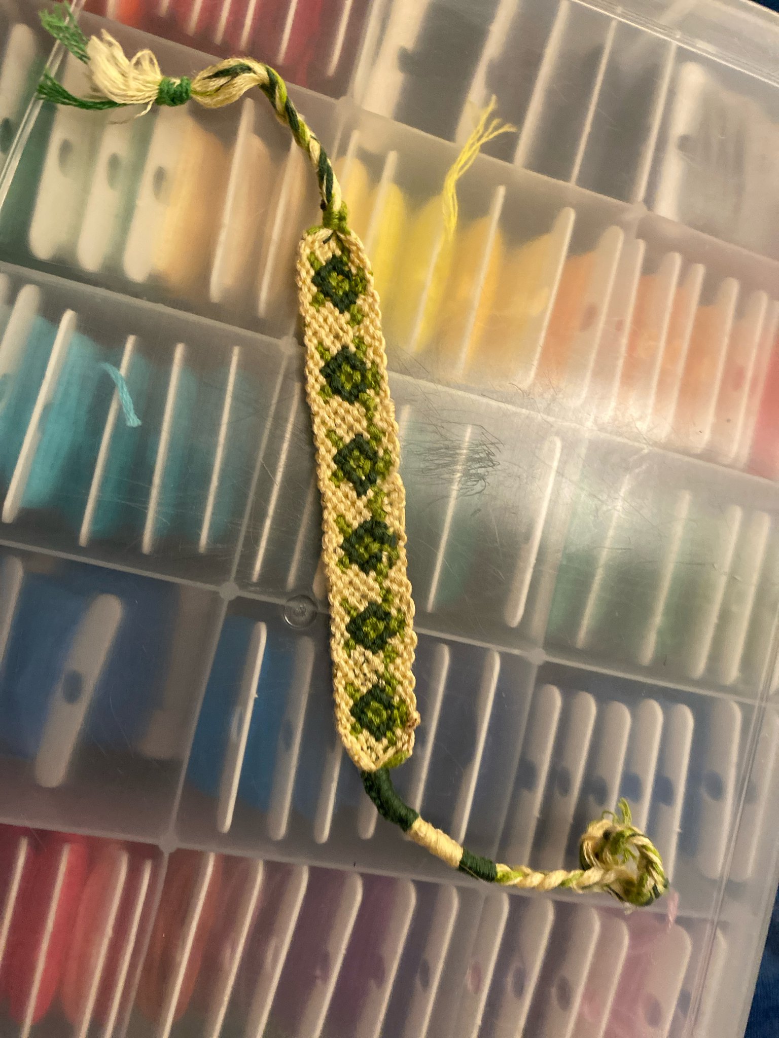 Normal pattern #10223 | BraceletBook