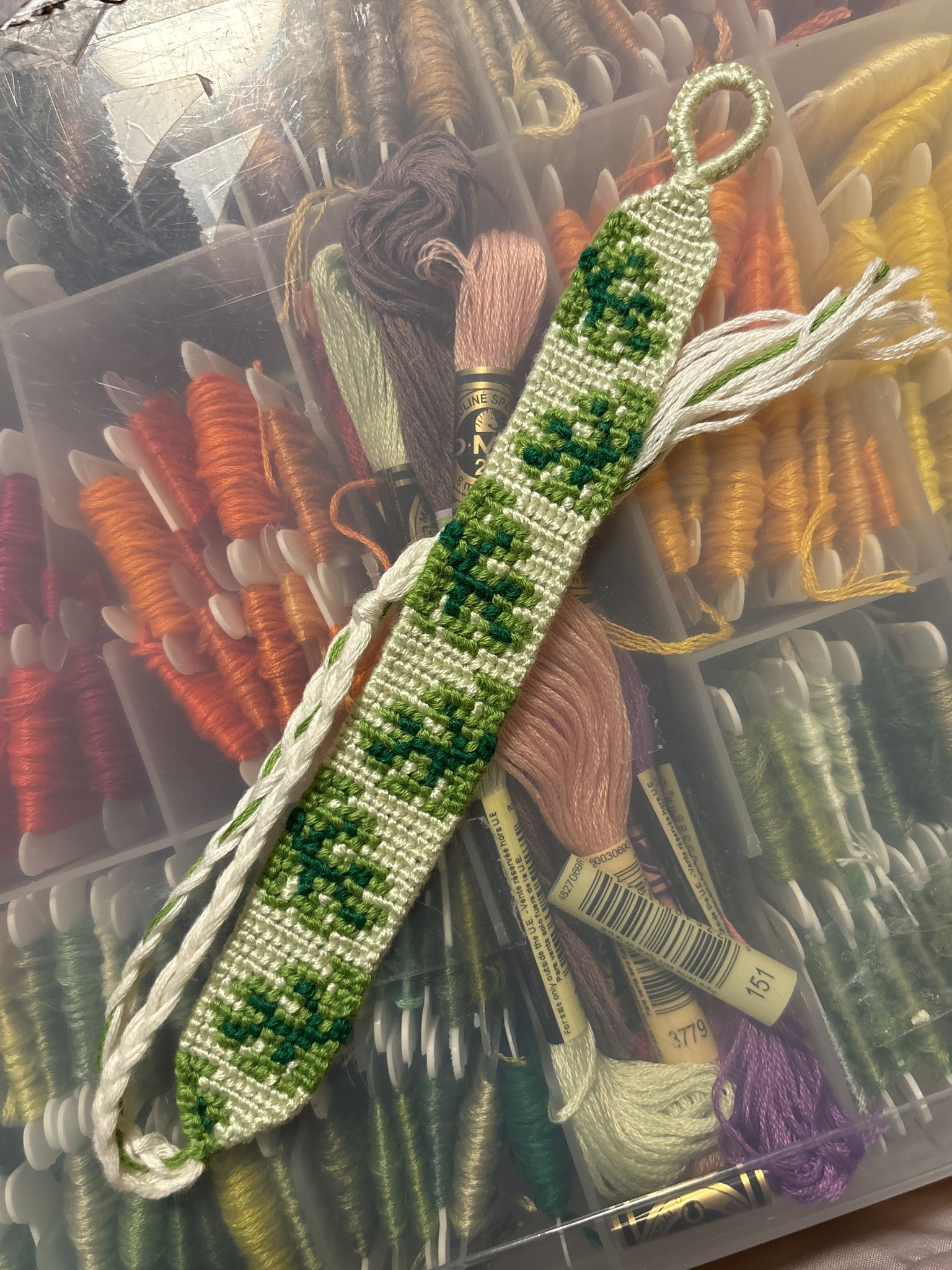 Alpha pattern #57405 | BraceletBook