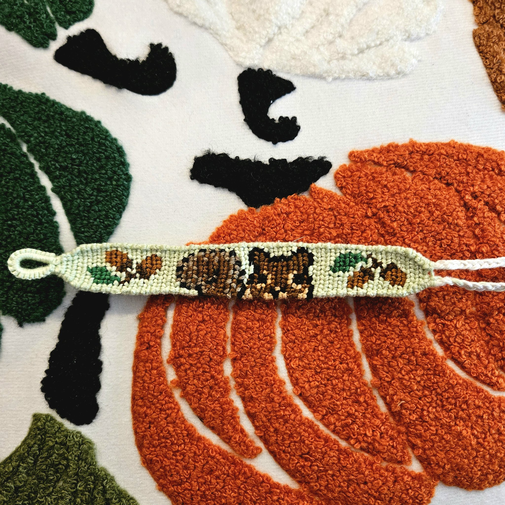 Alpha pattern #53372 | BraceletBook