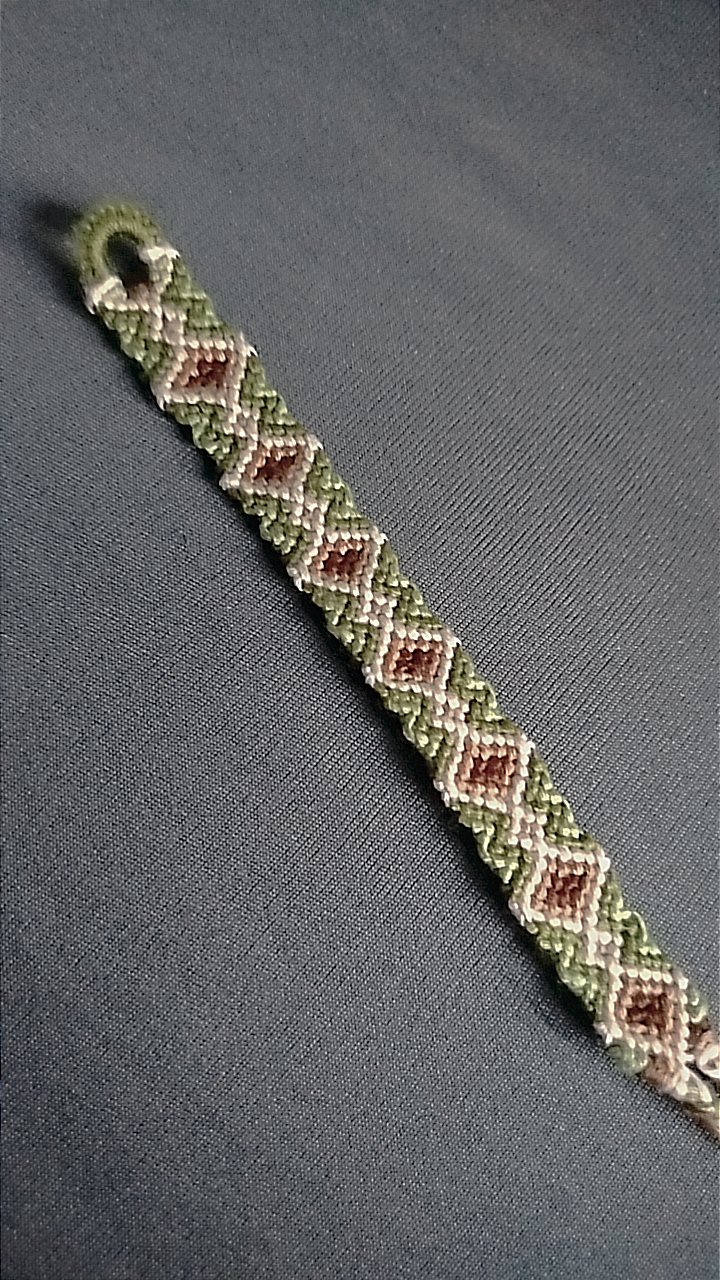 Normal pattern #10023 | BraceletBook