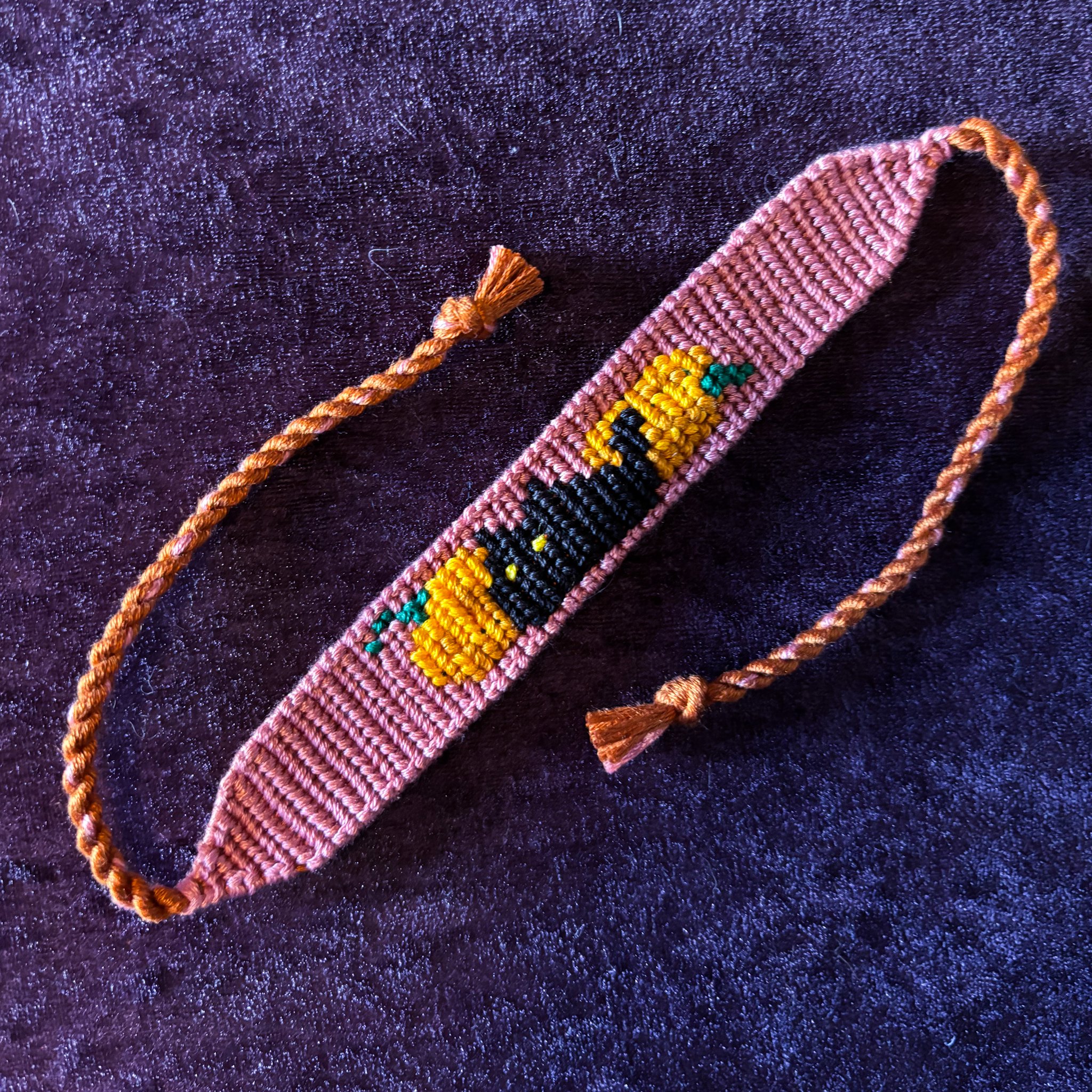 Alpha pattern #126597 | BraceletBook