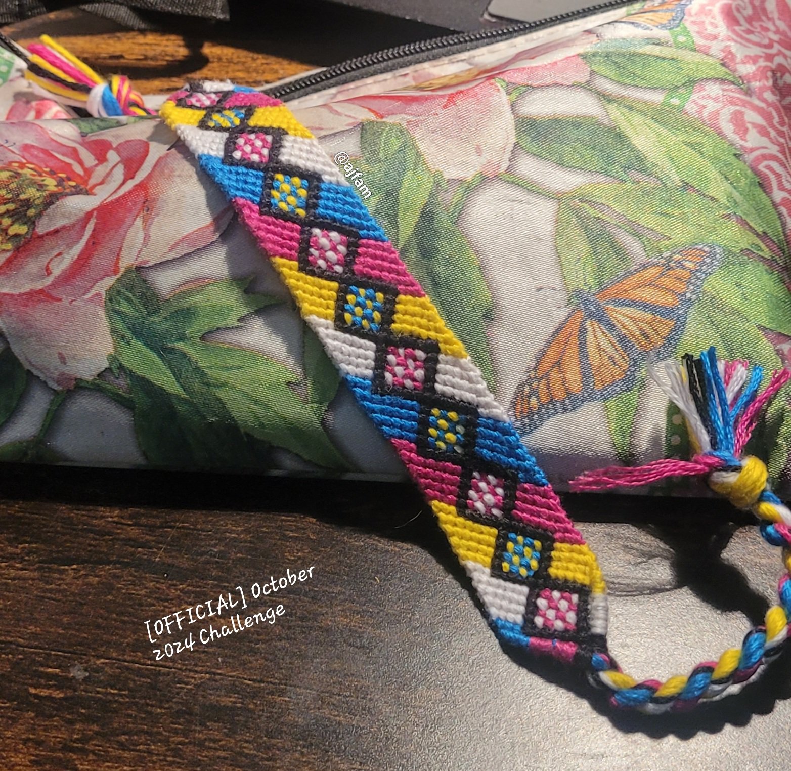 Normal pattern #151613 | BraceletBook