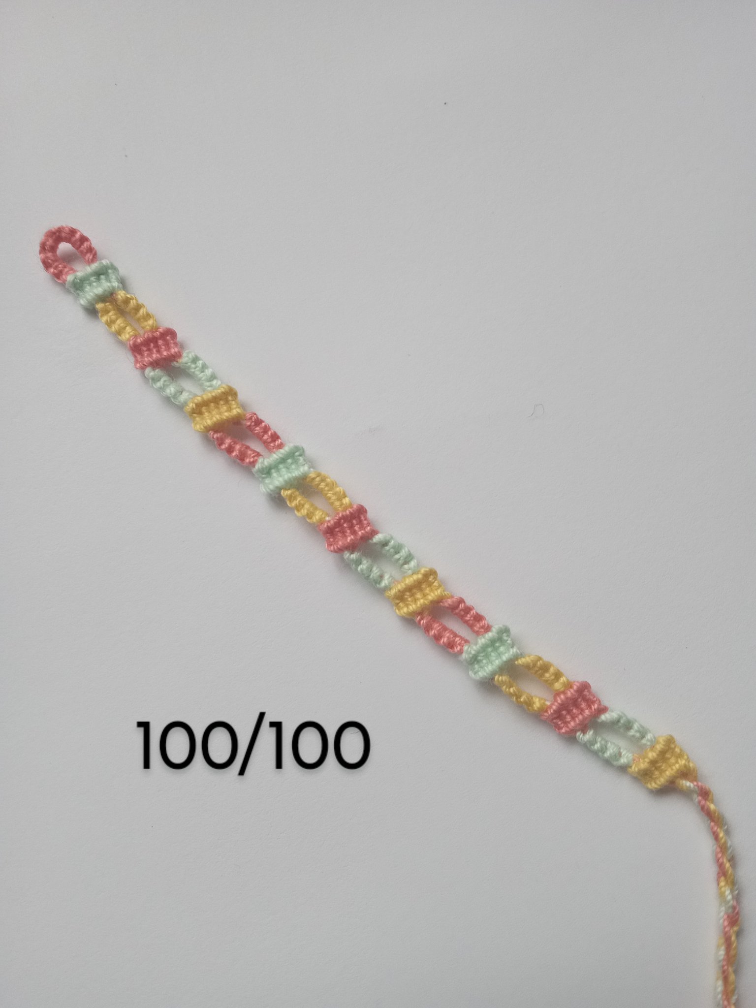 flip flop pattern bracelet