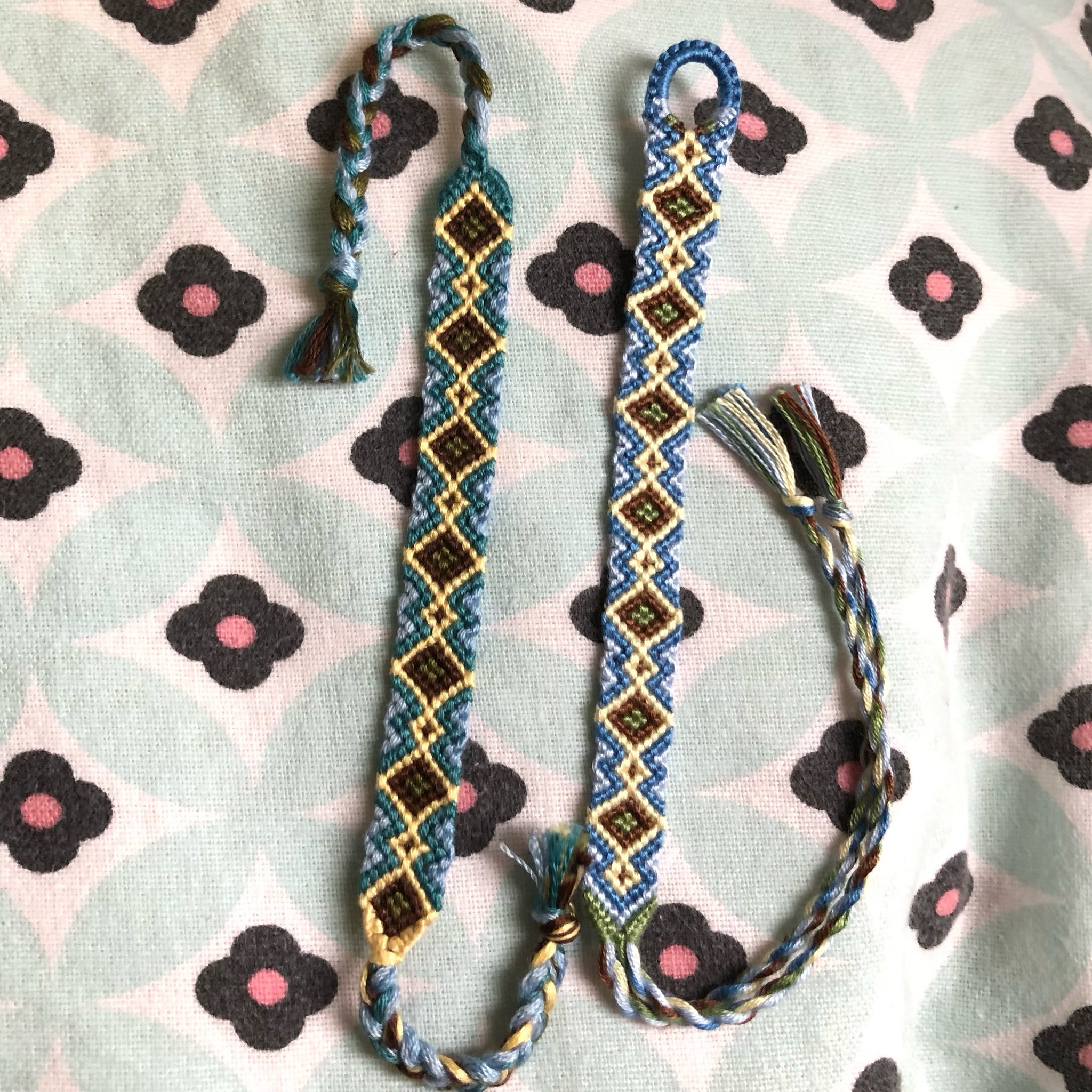 Normal pattern #10023 | BraceletBook