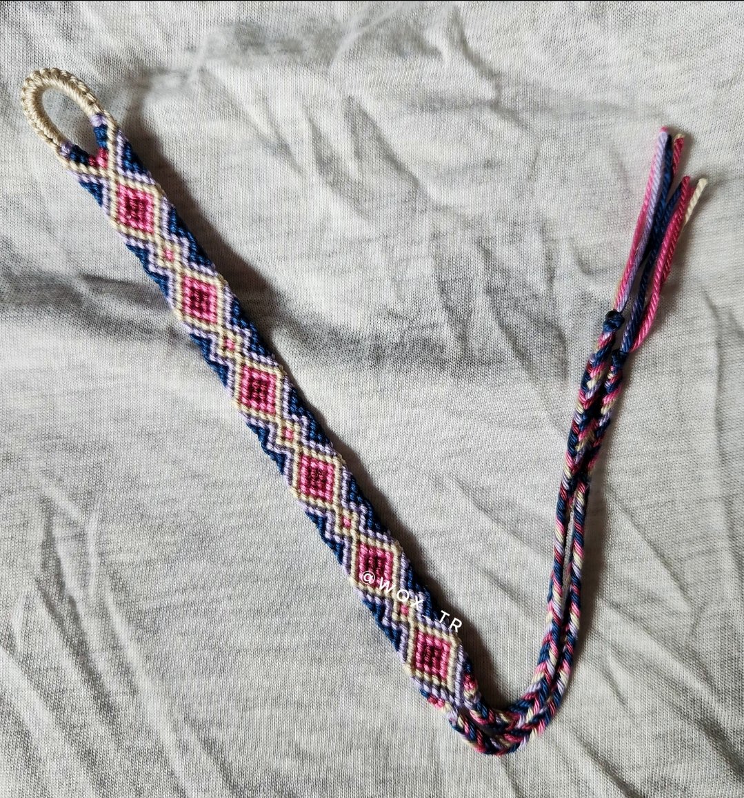 Normal pattern #10023 | BraceletBook