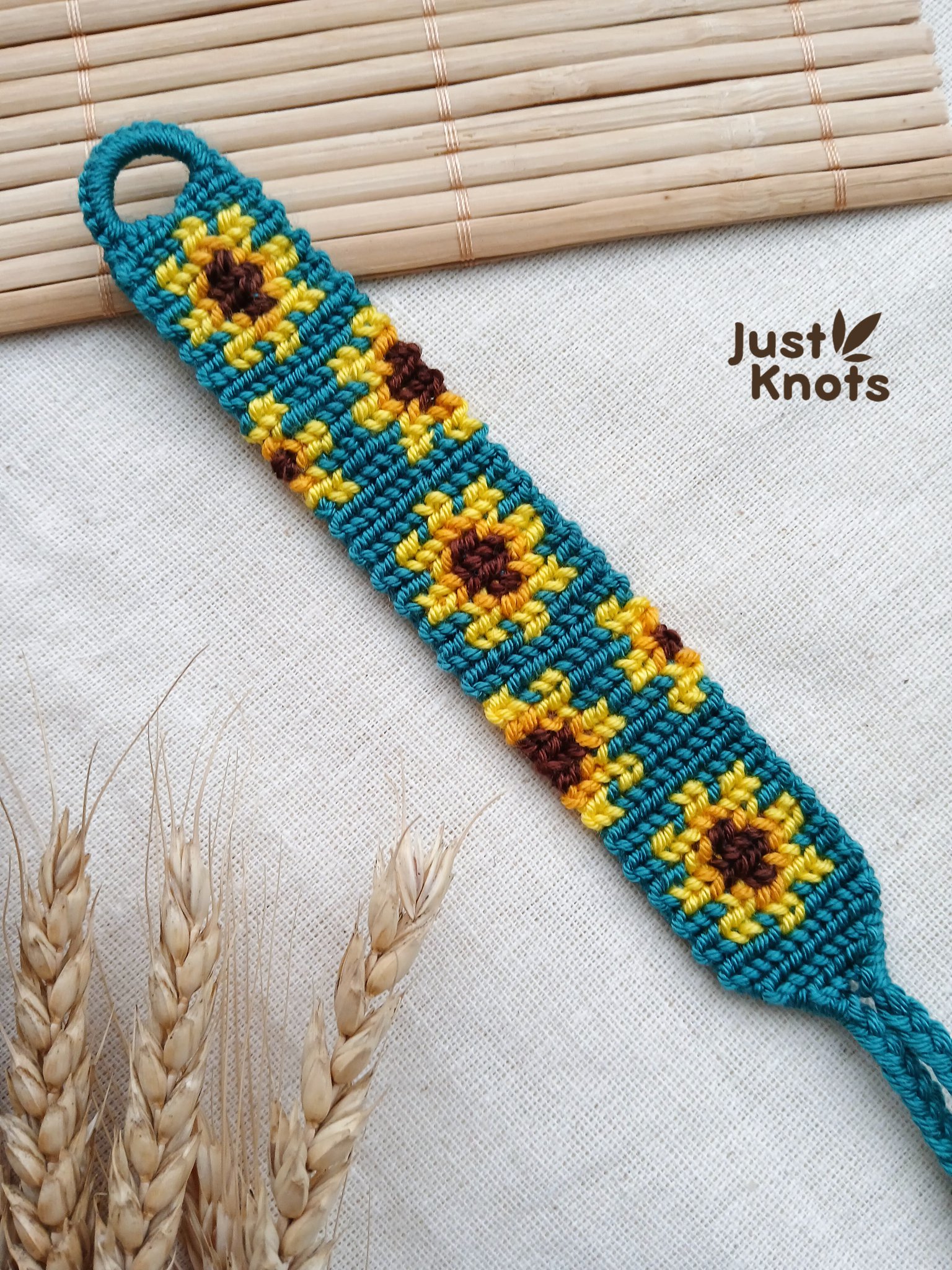 Alpha pattern #104254 | BraceletBook