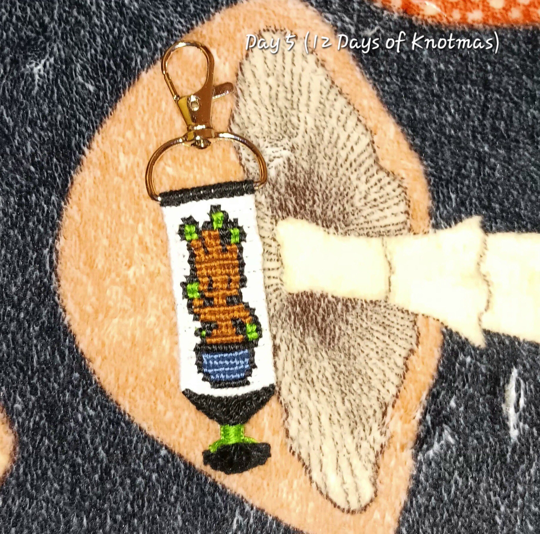 Alpha pattern #132810 | BraceletBook