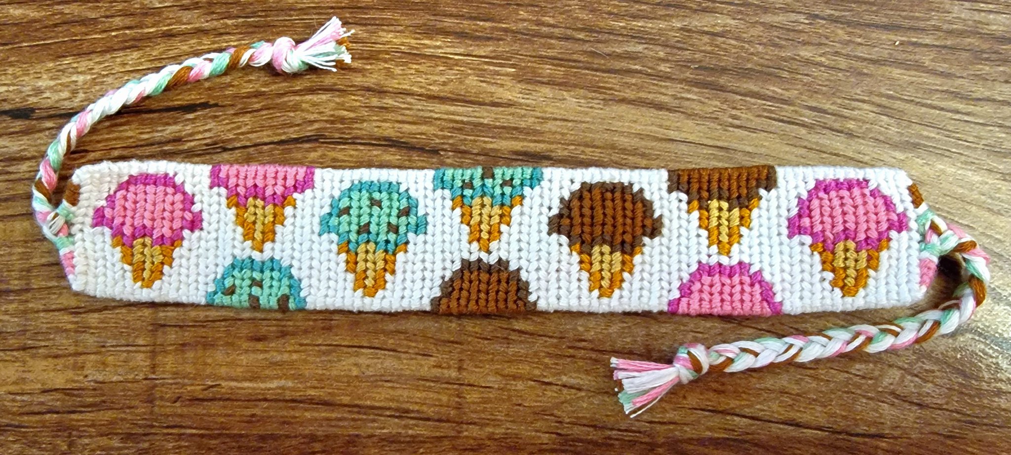 Alpha pattern #63680 | BraceletBook