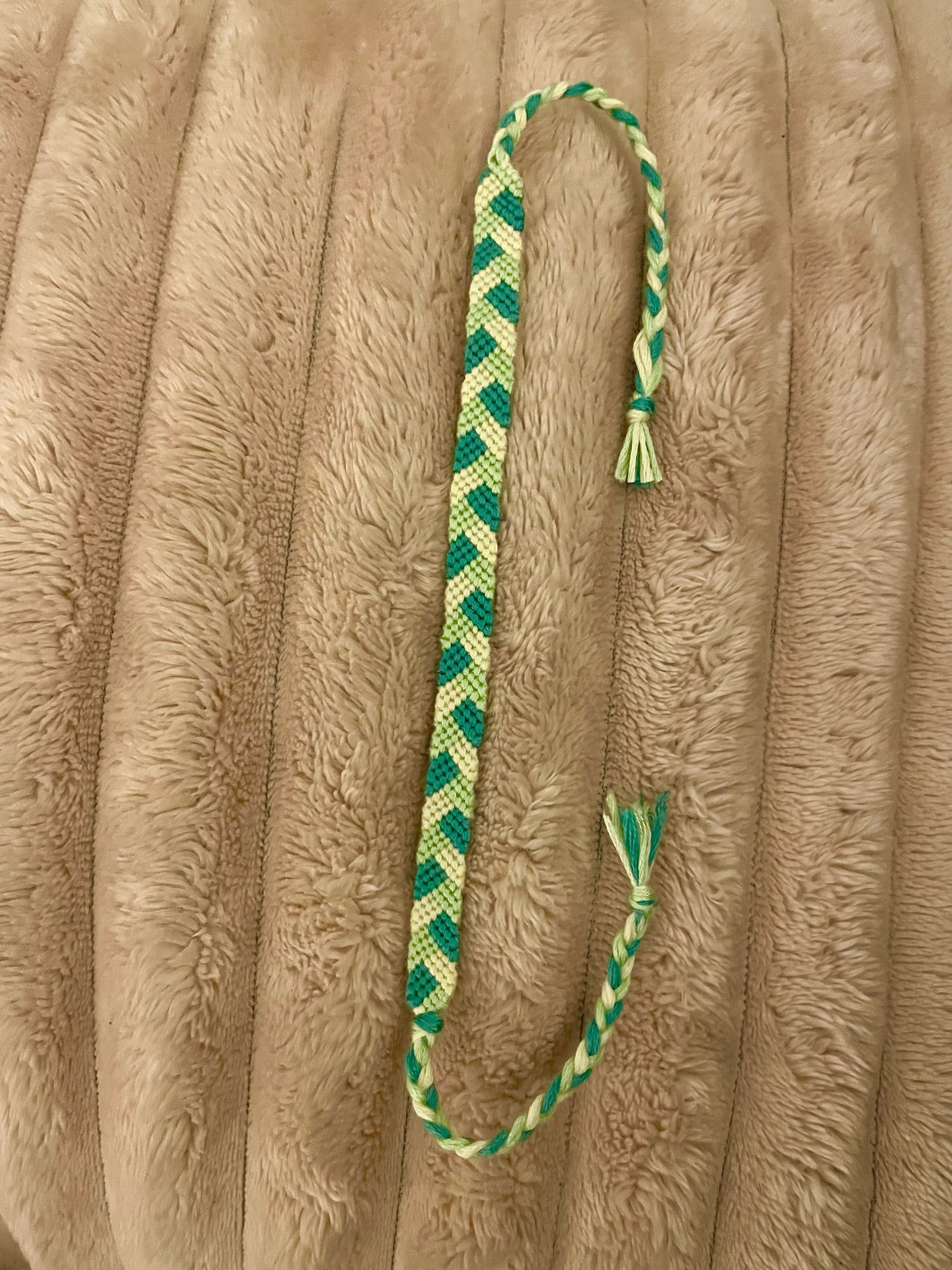 Normal pattern #117 | BraceletBook