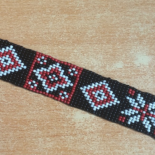 Alpha pattern #127645 | BraceletBook