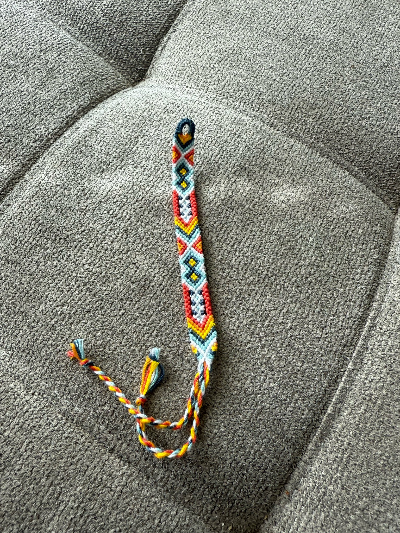 Photos of #28009 page 2 | BraceletBook