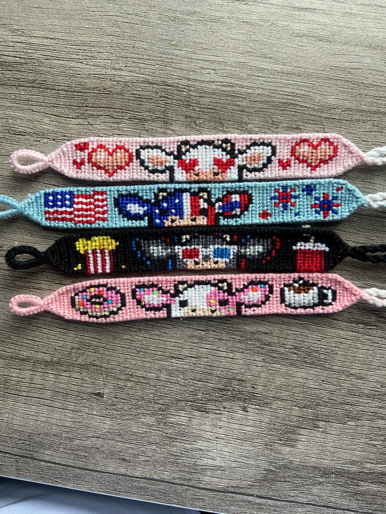 Alpha pattern #111501 | BraceletBook