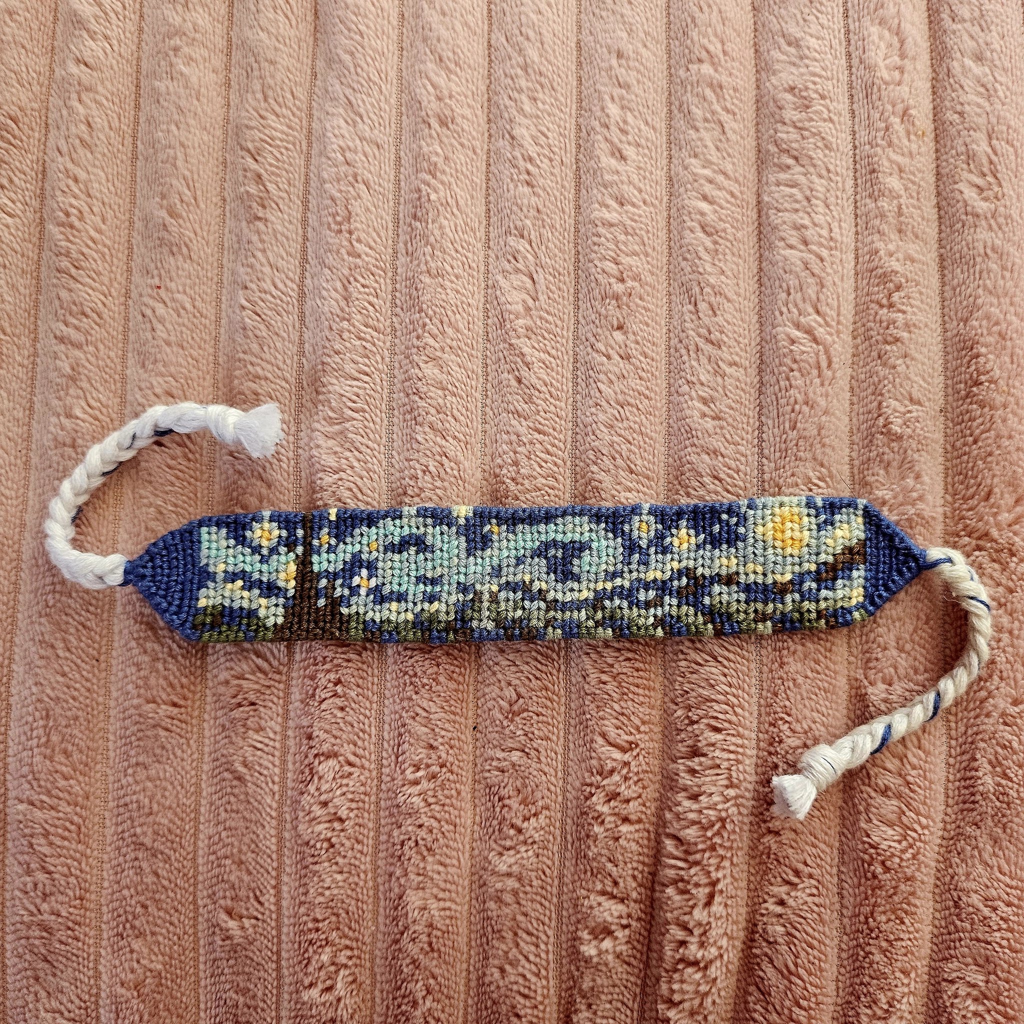 Alpha pattern #83627 | BraceletBook