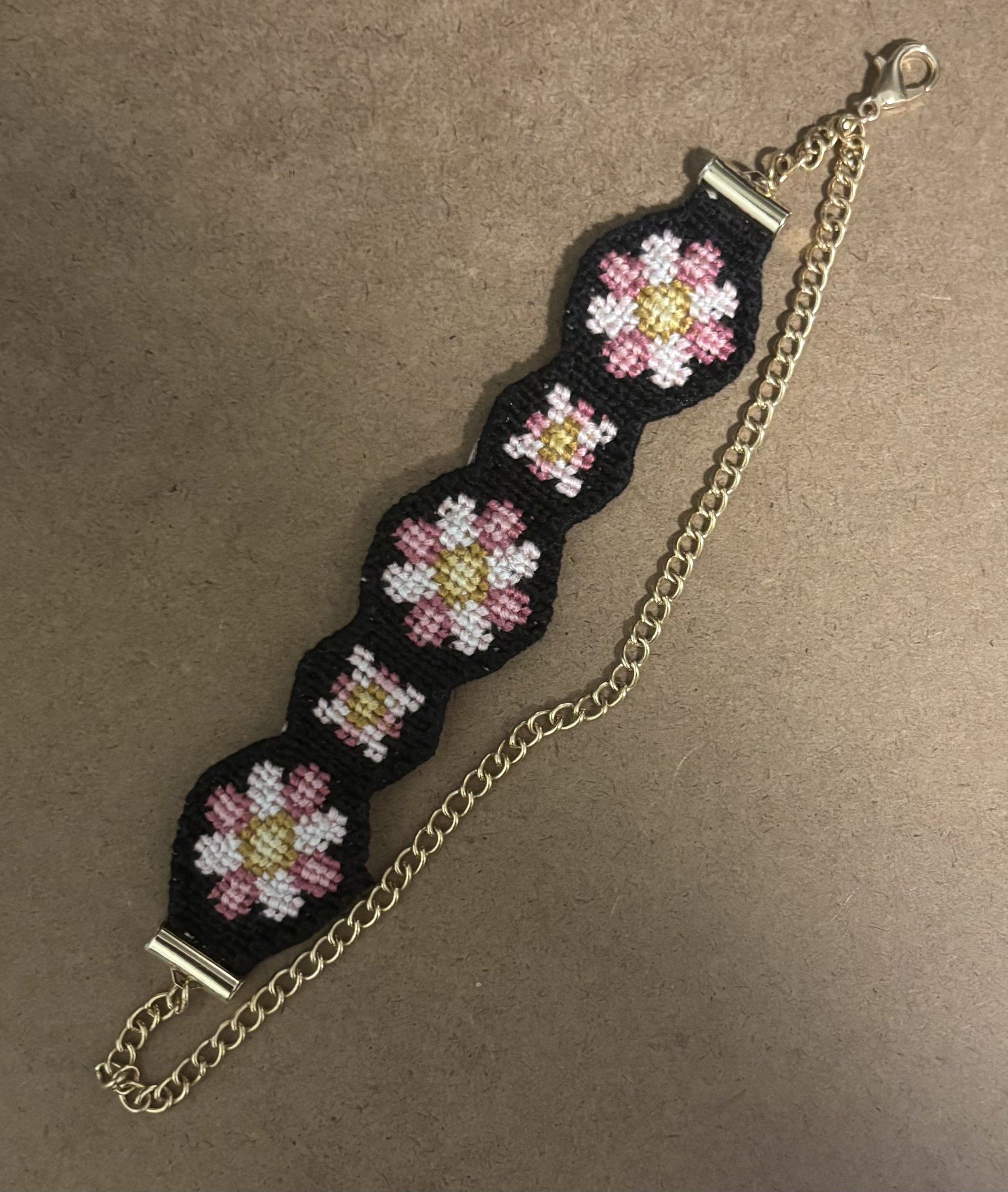 Alpha pattern #126396 | BraceletBook