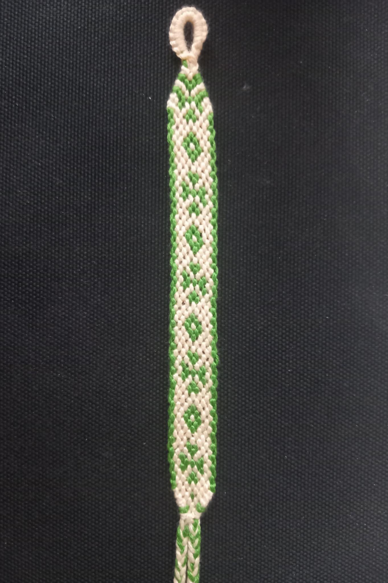 Normal pattern #32810 | BraceletBook