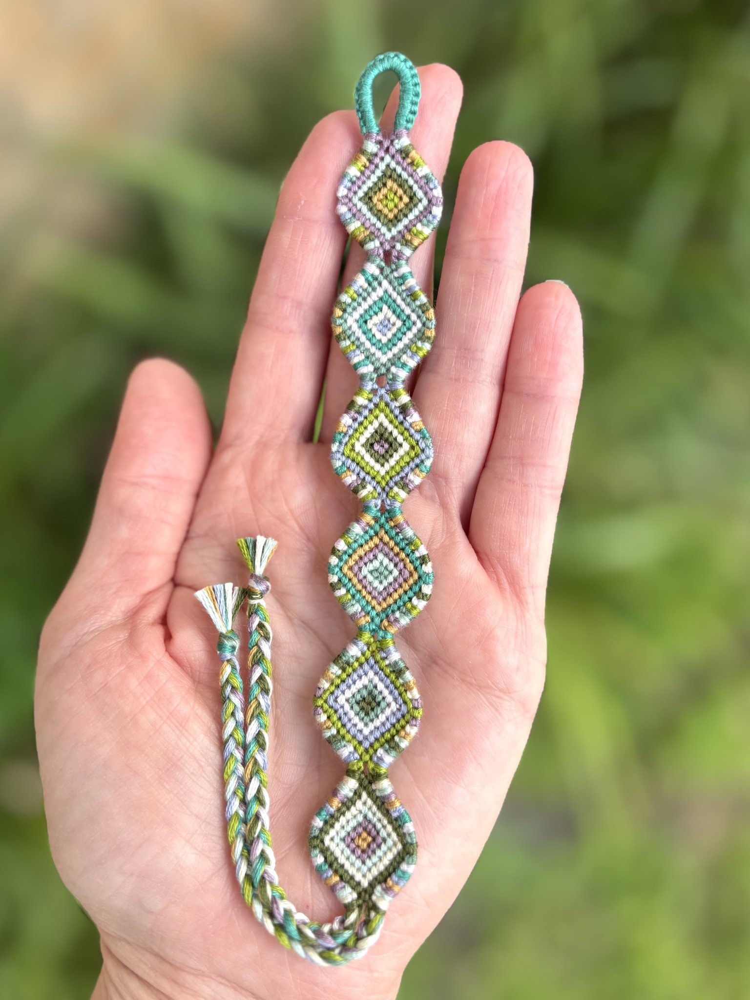 circle friendship bracelet pattern