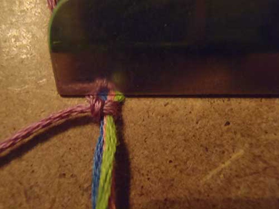 All Purple Buckle Tutorial tutorial | BraceletBook