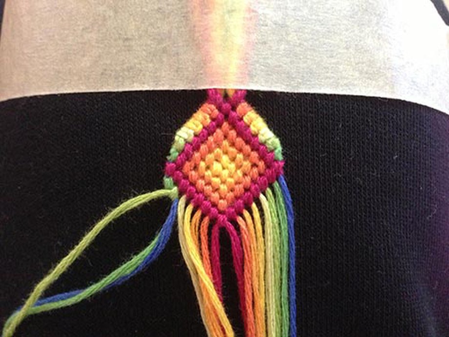 How to make a diamond shaped bracelet tutorial | BraceletBook