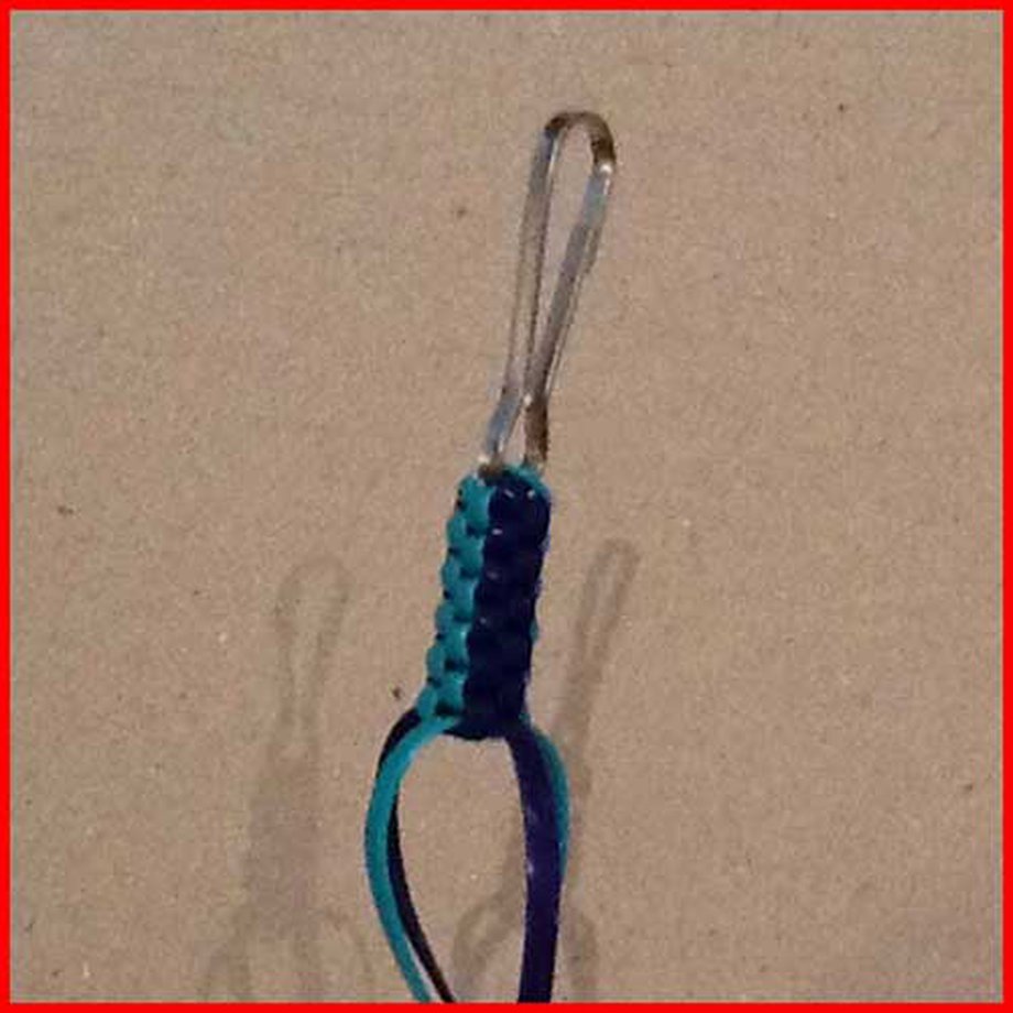 How to make a square knot boondoggle tutorial | BraceletBook