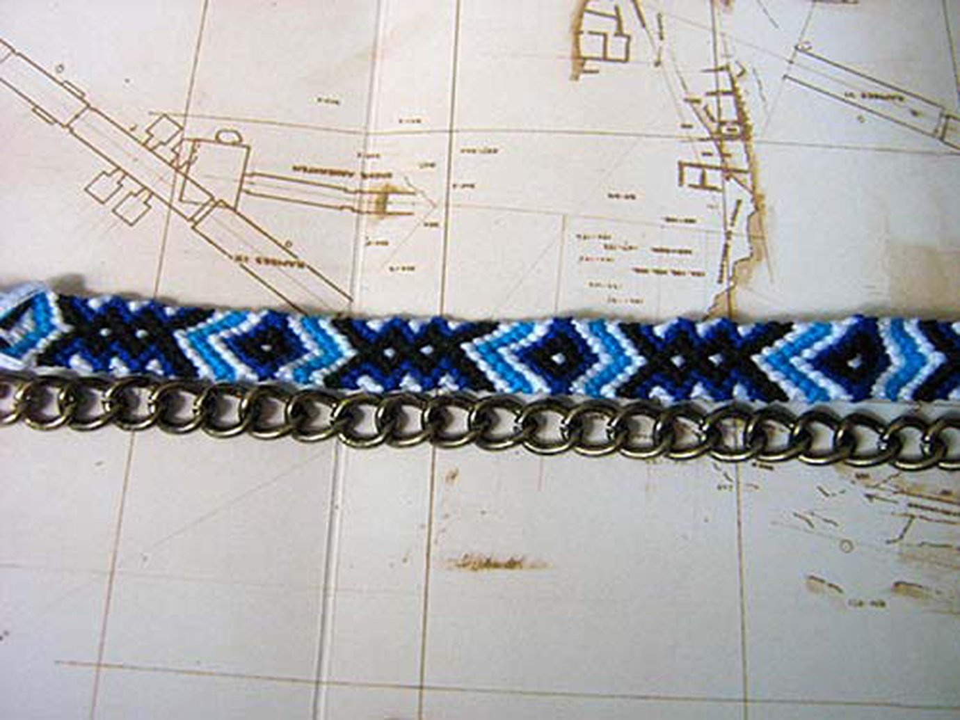 Chain Friendship Bracelet tutorial | BraceletBook