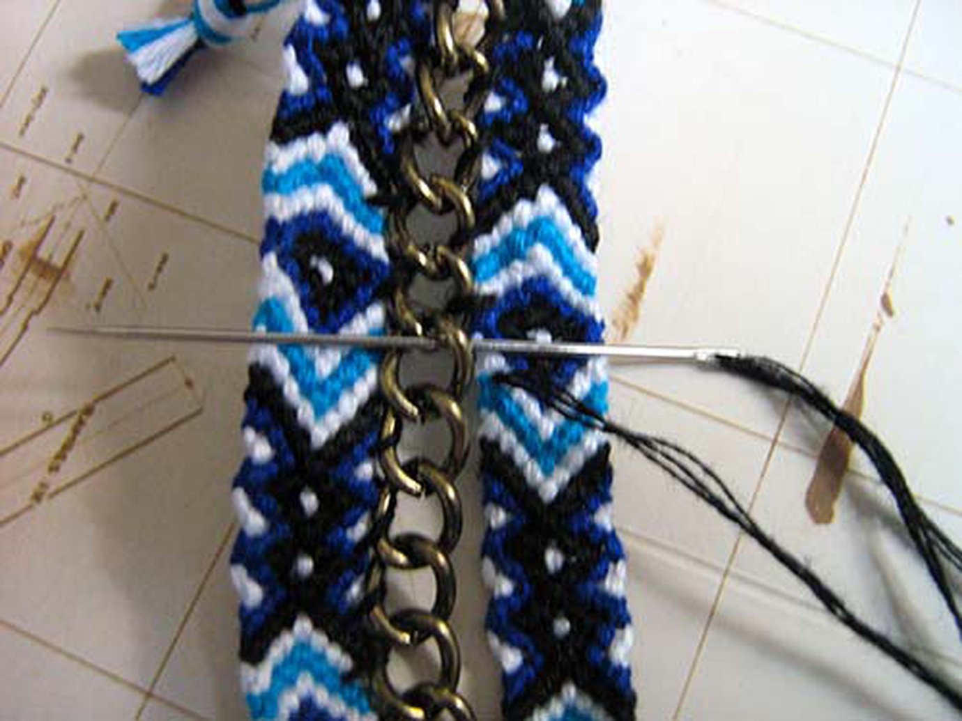 Chain Friendship Bracelet tutorial | BraceletBook