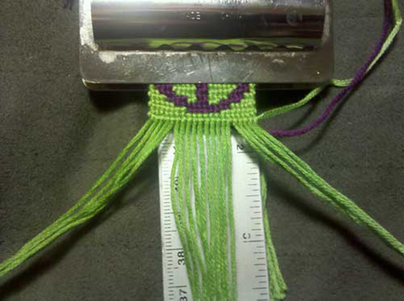 The reversible alpha keychain tutorial | BraceletBook