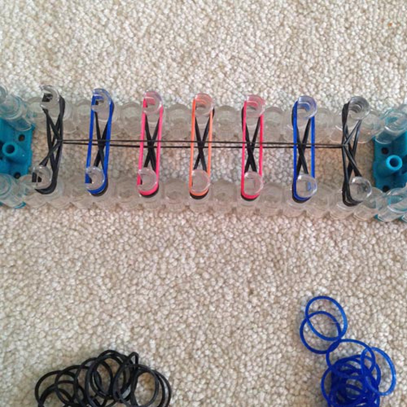 How to Make a Rainbow Loom Bracelet from an Alpha tutorial | BraceletBook