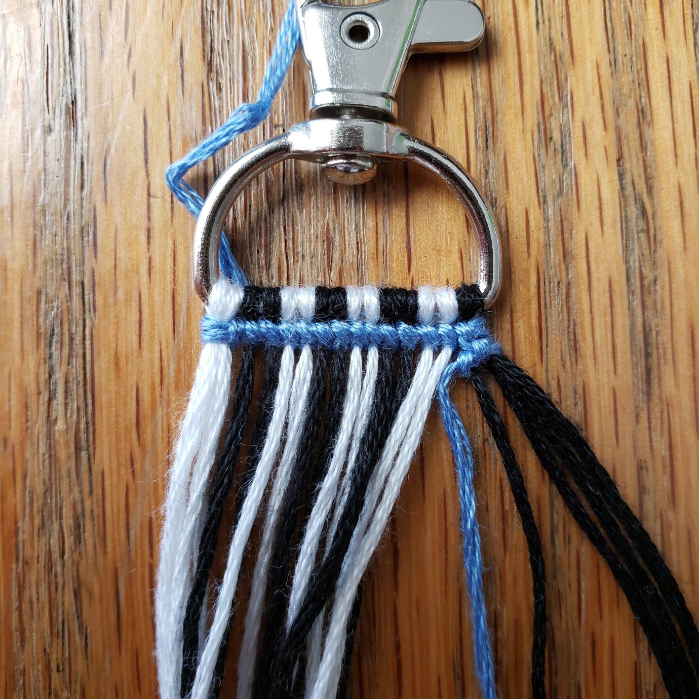 Shaped Keychain Tutorial tutorial | BraceletBook