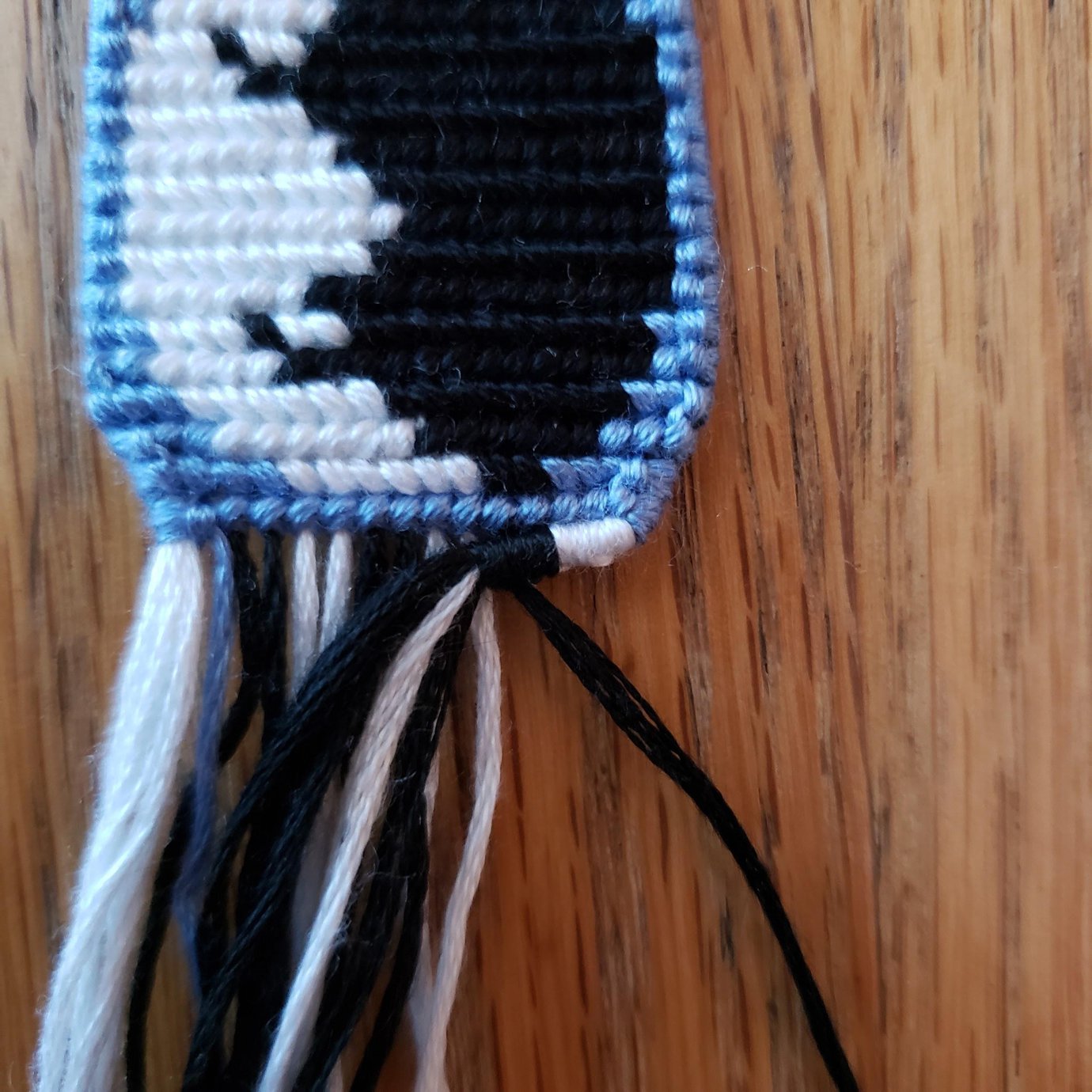 Shaped Keychain Tutorial tutorial | BraceletBook