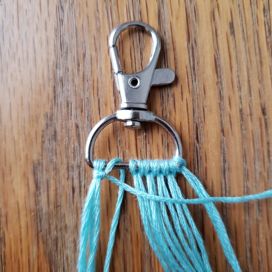 Shaped Keychain Tutorial tutorial | BraceletBook