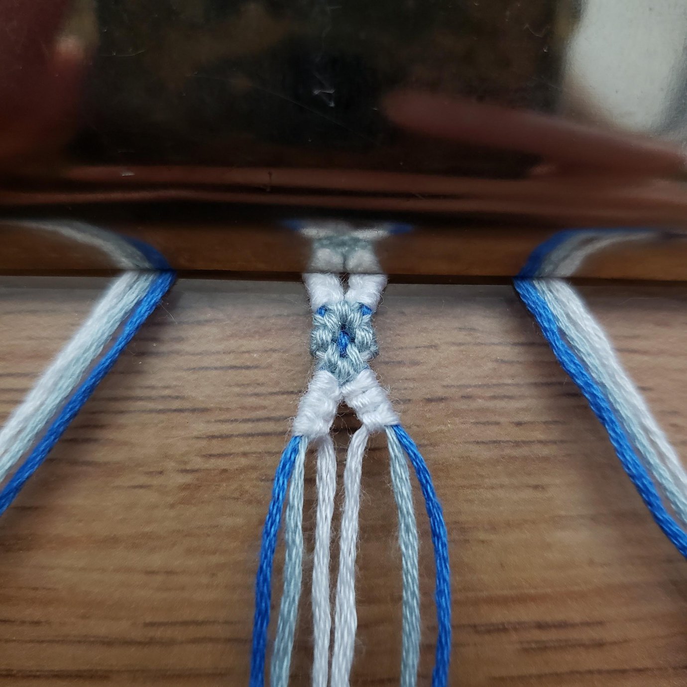 Double Daisy Chain Bracelet tutorial | BraceletBook