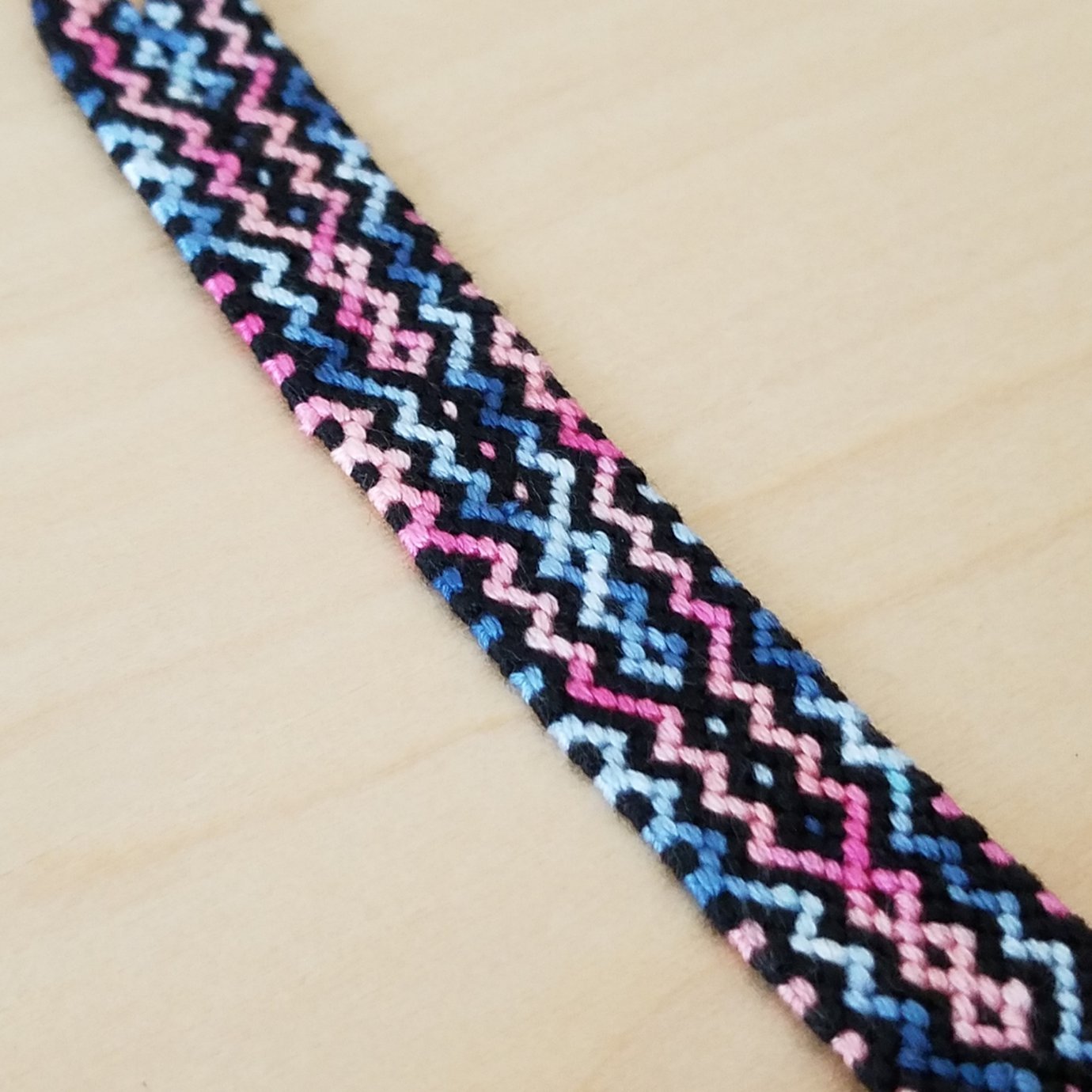 How to Make Ombre / Gradient Thread tutorial | BraceletBook