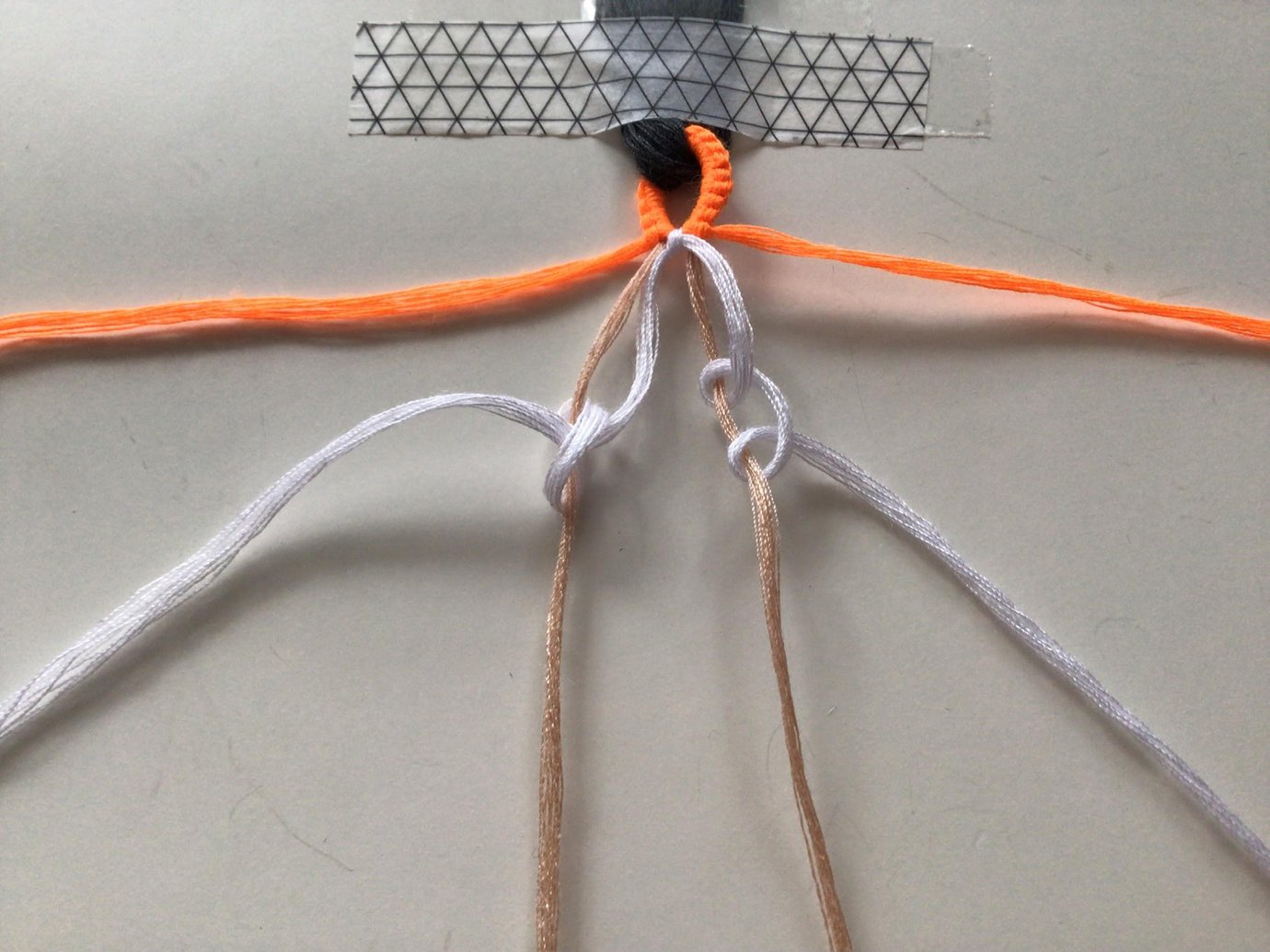 Daisy Chain Bracelet tutorial | BraceletBook